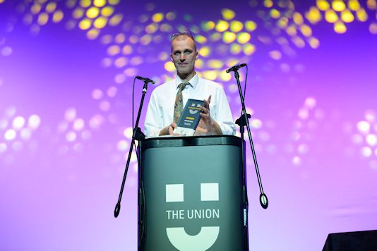 Meet the Bookworms! - Huw Bell – George Street Community Bookshop